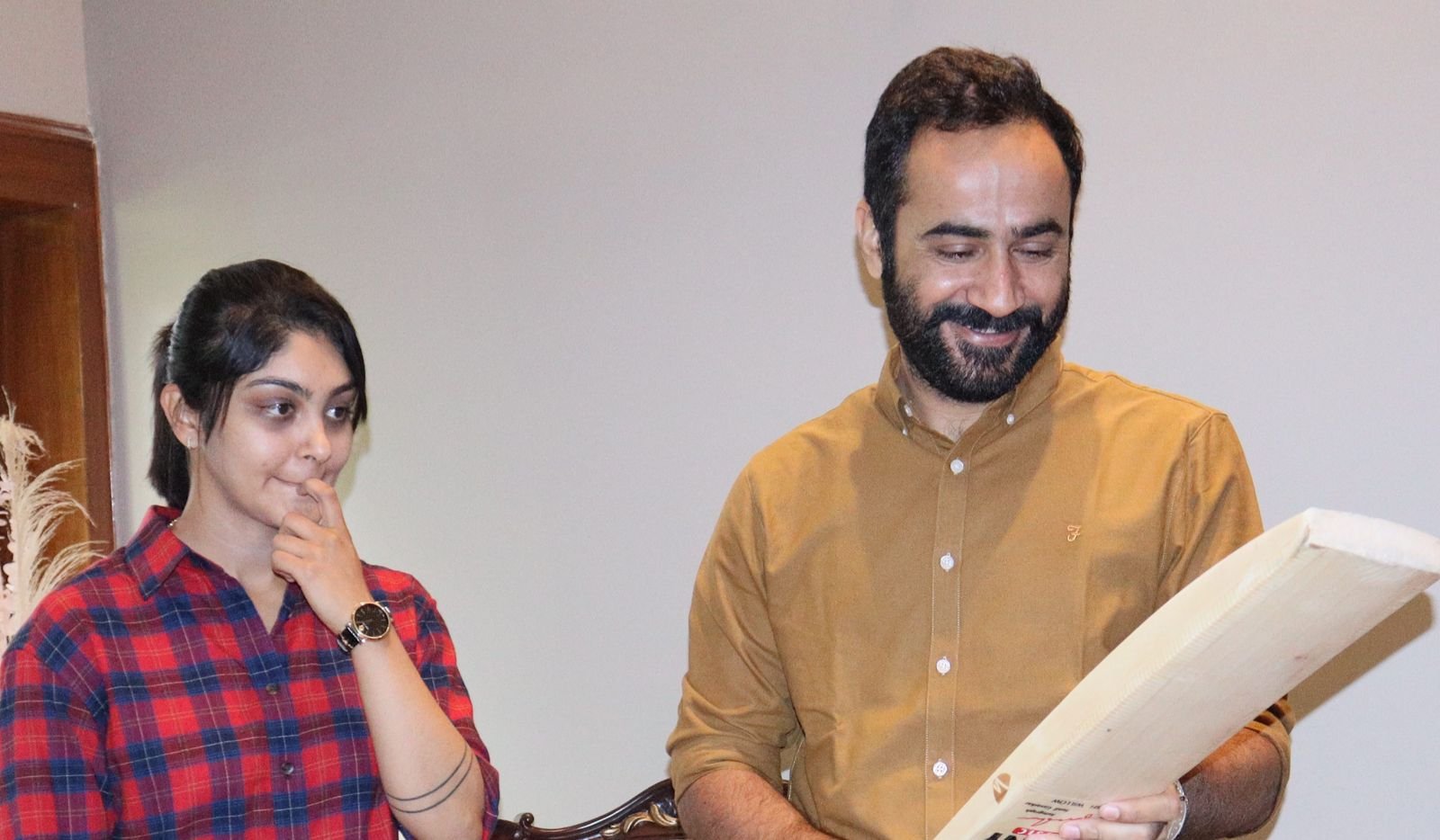 Sports Minister Meet Hayer meets Cricketer Harleen Deol and Junior ...